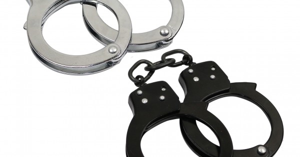 Polished Chrome Handcuffs - OutdoorSportsUSA